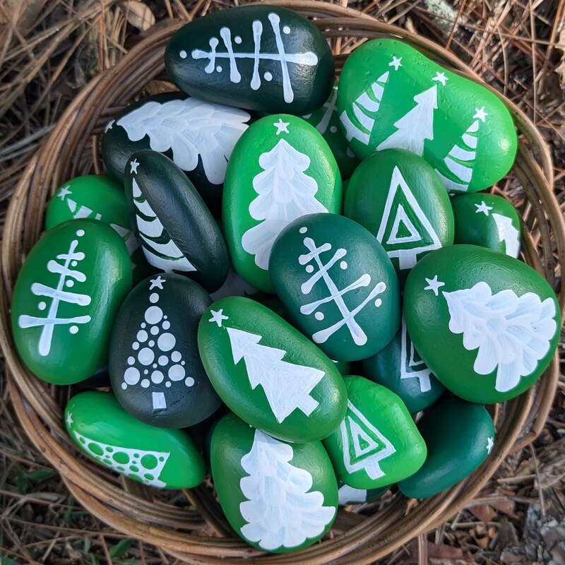 Christmas Painted Rocks - Etsy