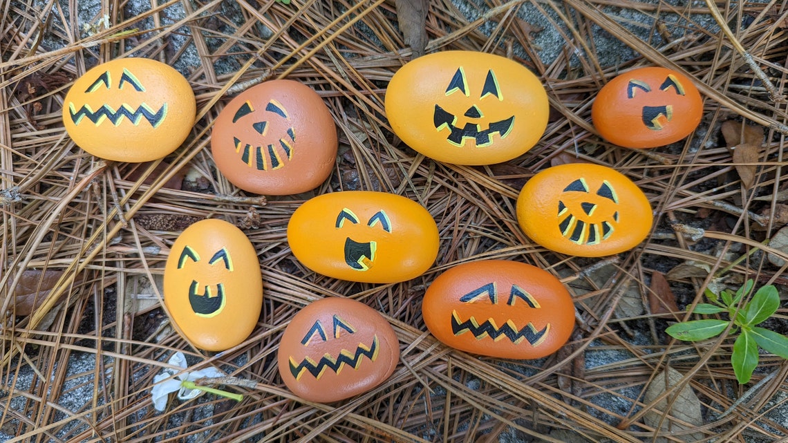 Halloween Painted Rocks - Etsy