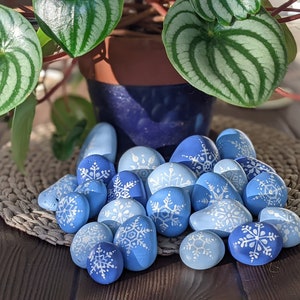 Snowflake Painted Rocks - Etsy