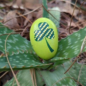 Shamrock Painted Rocks - Etsy
