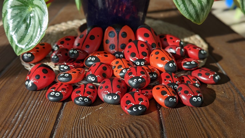 Ladybug Painted Rocks - Etsy