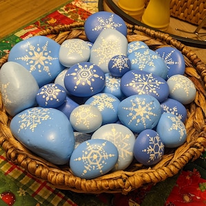 Snowflake Painted Rocks - Etsy
