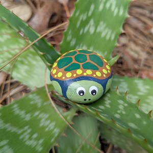 Turtle Painted Rocks - Etsy