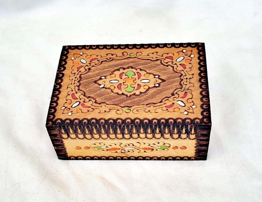 Wooden Box Vintage Keepsake Box Hand Engraved Pyrography wood Burner ...