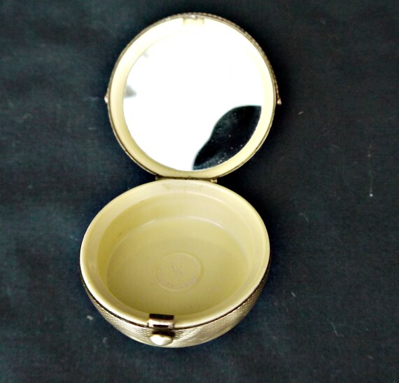 antique powder compact Kigu Bouquet shaped basked 50s… - Gem