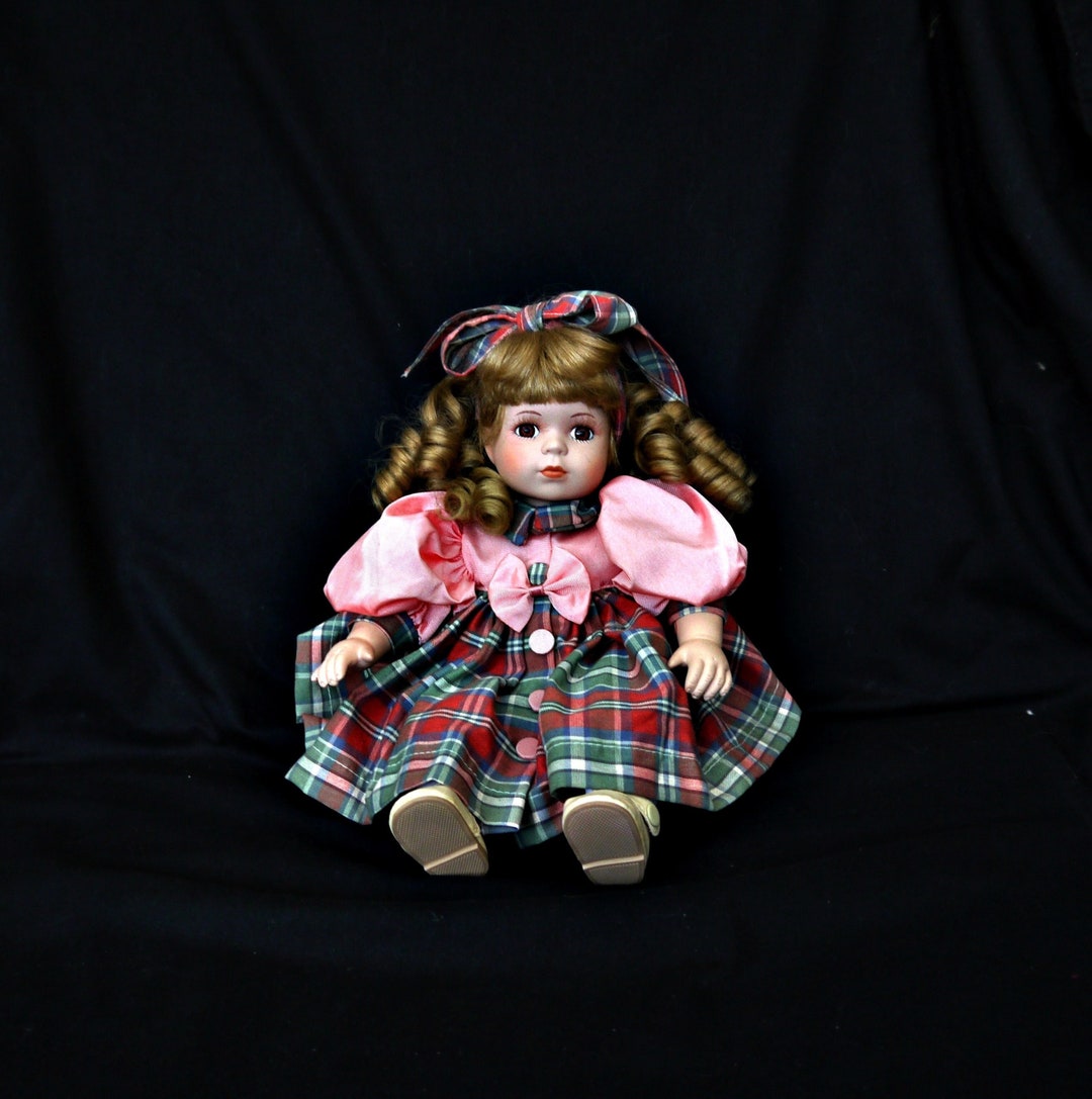 Porcelain Doll Sitting Vintage Large Siting Doll Collectors Doll Art ...