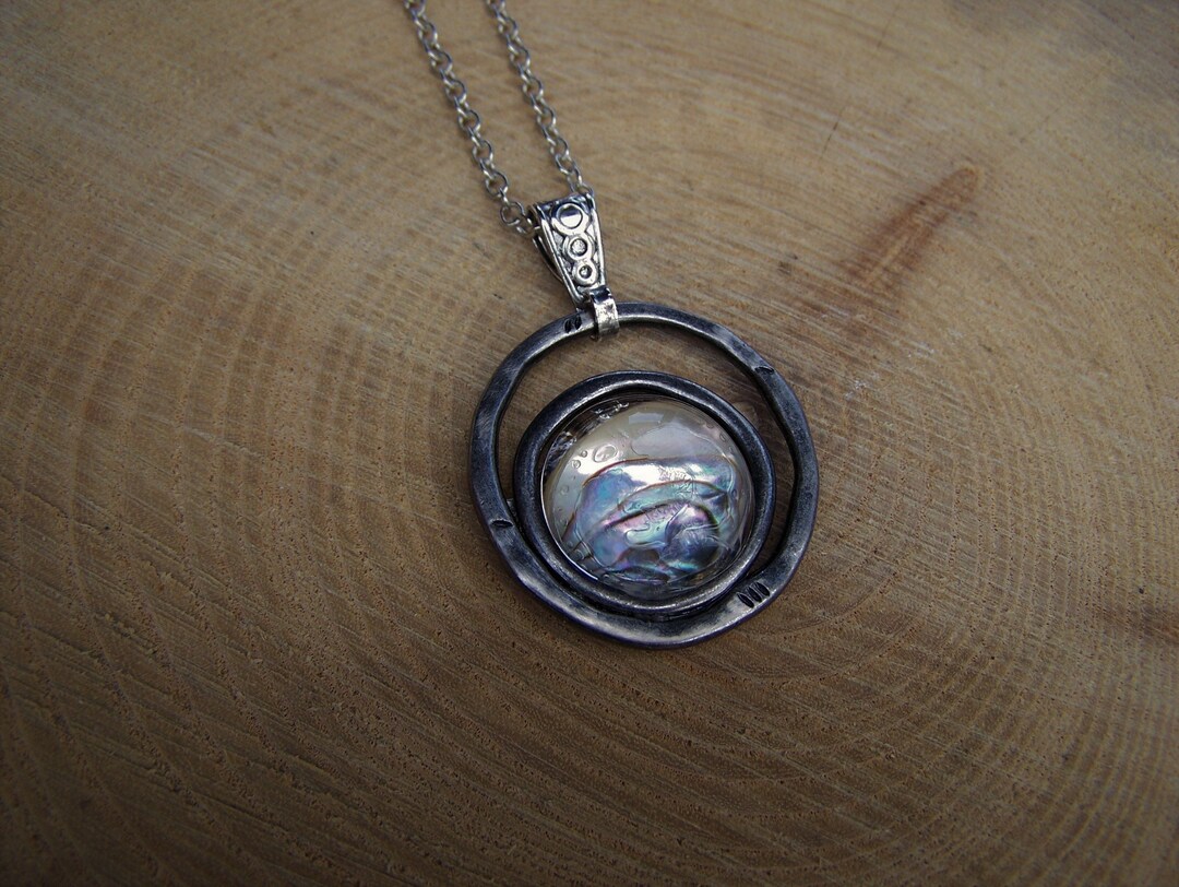 Collar con colgante de concha de abulón / Abulón / Colgante circular ...