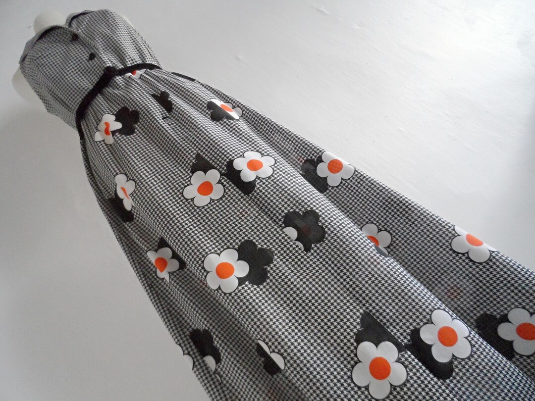 MOD DAISIES . Fab Maxi Dress Op Art Print Vintage Retro 60s 70s Cotton ...