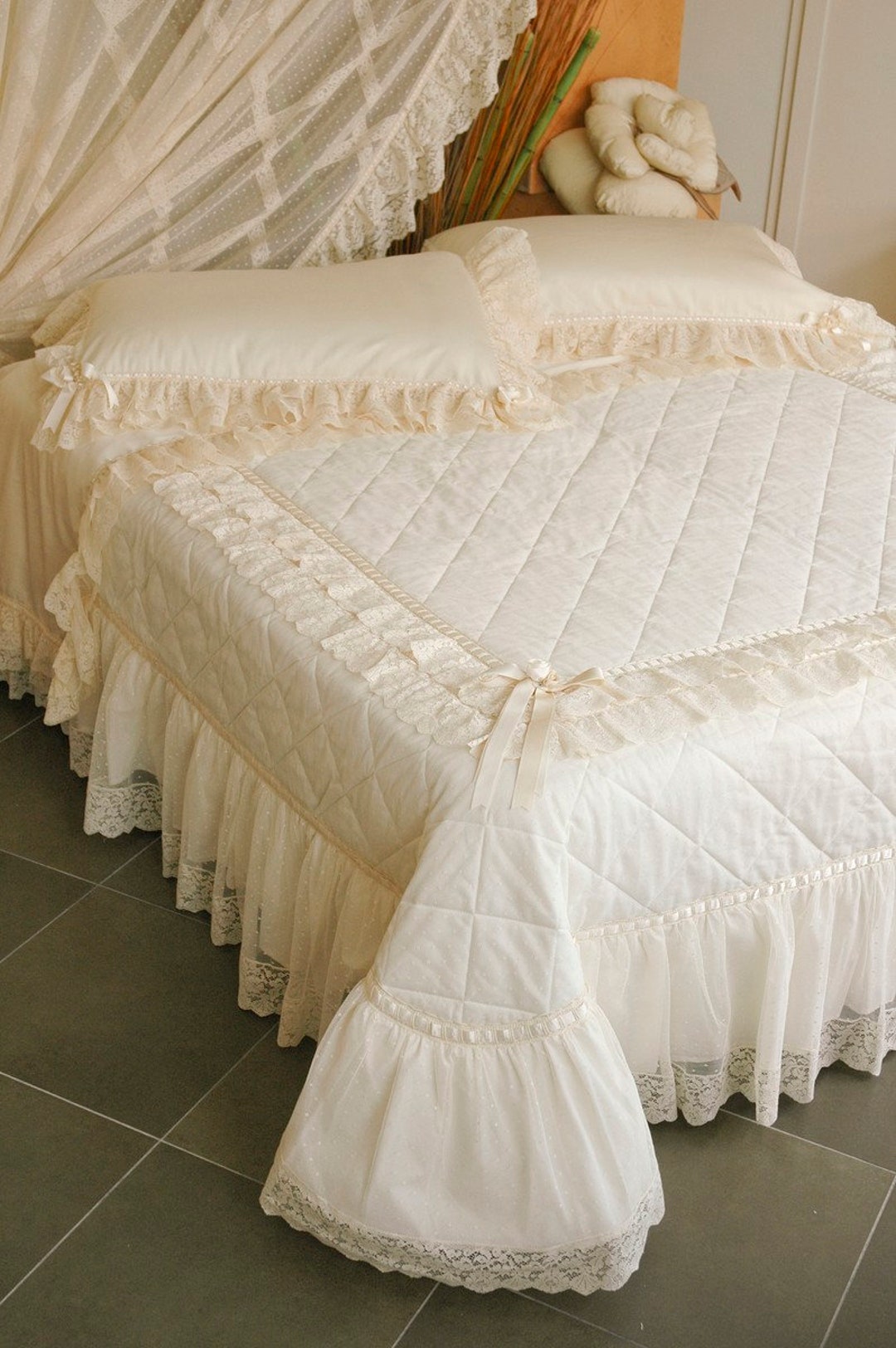 Lace Bedspread. Romantic Bed Coverlet With Lace. Lace Bed Sheet Set ...