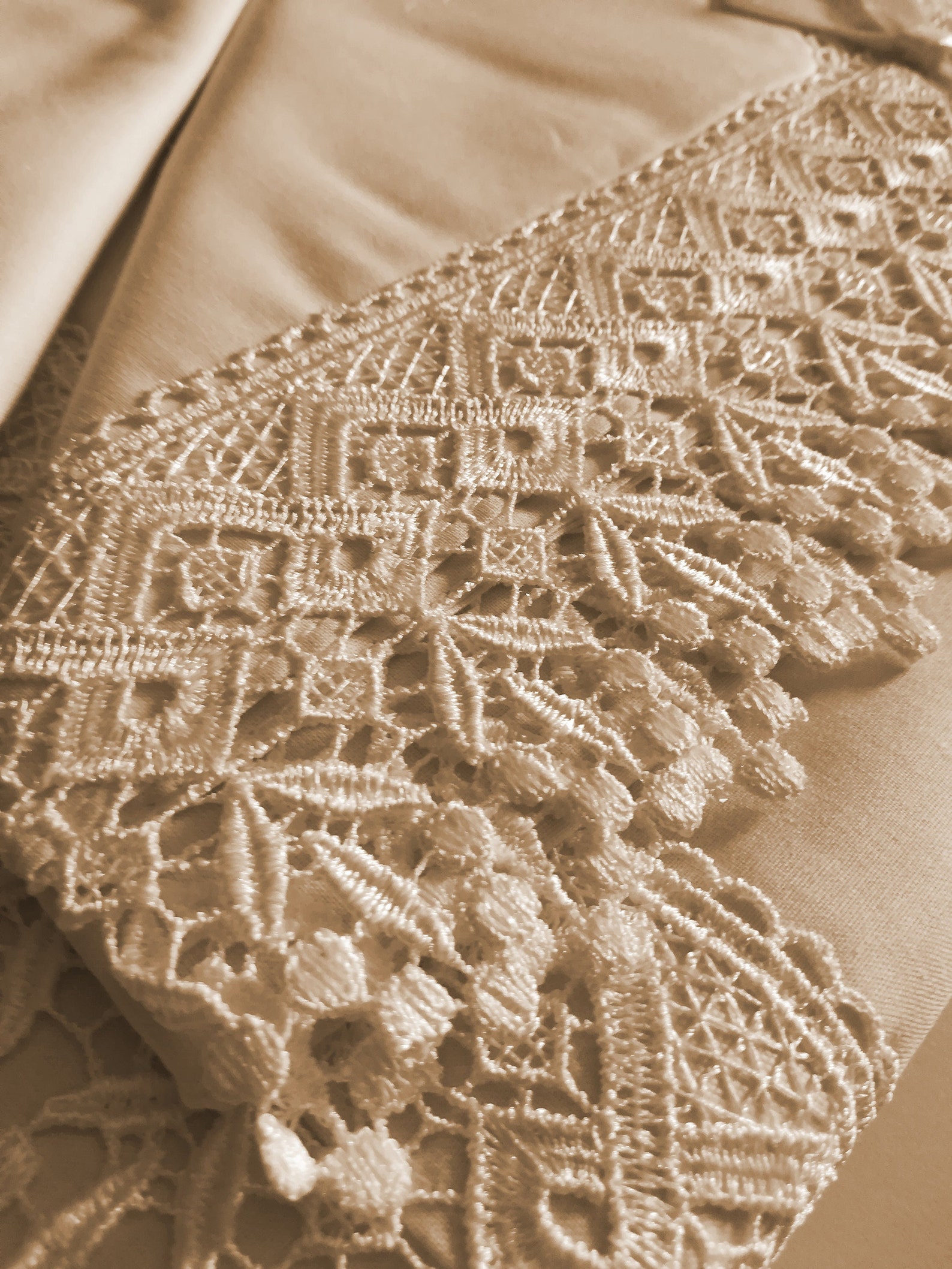 Romantic Bedding With Lace Edge.victorian Beddingwhite Lace | Etsy