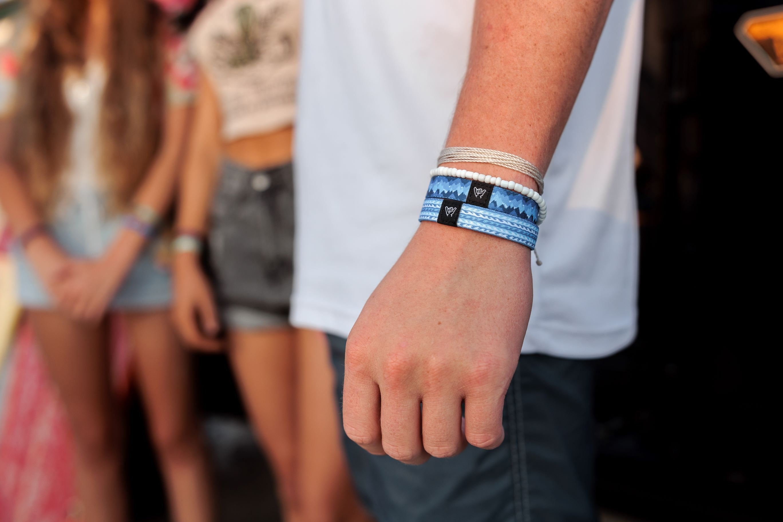 Breaking Waves Hang Loose Bracelet - Etsy