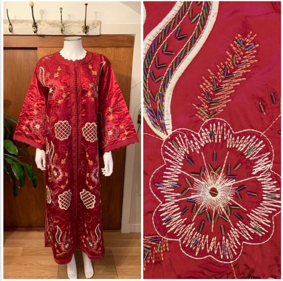 Vintage ruby red circa 70’s satin embroidery beaded k… - Gem