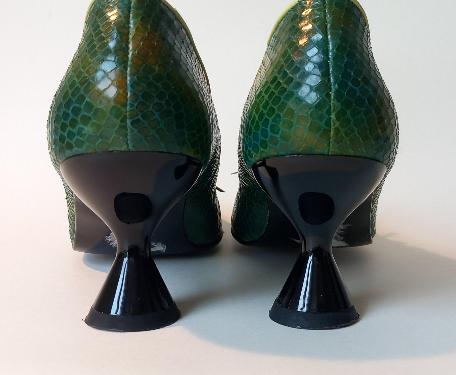 One-off 90s Green FAKE SNAKE Leather DESIGNER'S Sample Shoes...eu37 ...