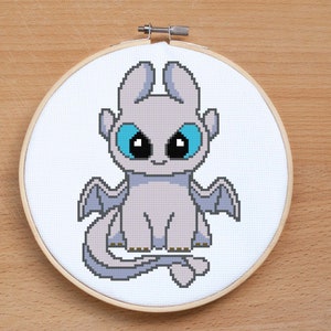 Toothless Cross Stitch Pattern, Light Fury Cross Stitch, How to Train ...