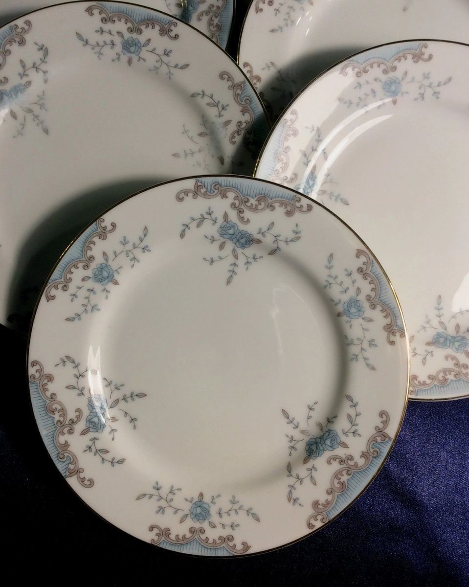 Home & Living Dining & Serving Plates Vintage Beautiful Imperial China ...