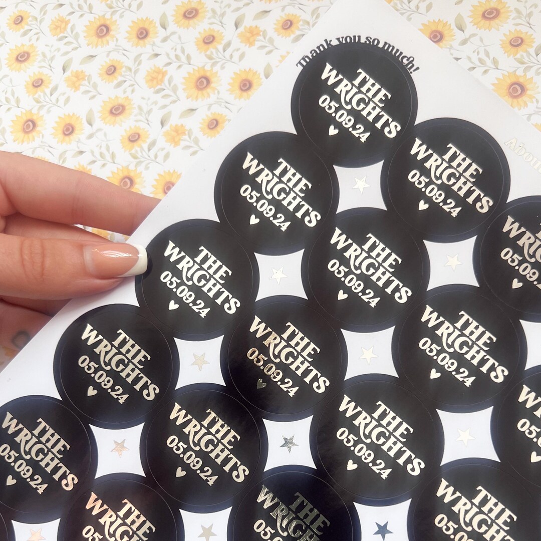 35 Wedding Name Stickers • 37mm • Favour Labels • Mr & Mrs - Etsy