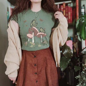 Frog Shirt Cottagecore Shirt Indie T Shirt Mushroom Shirt Cottage Core ...
