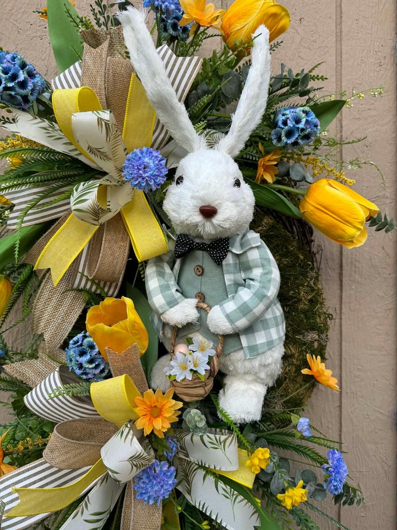 Easter Bunny Wreath, Spring Bunny Door Decor, Easter Wreath, Easter ...