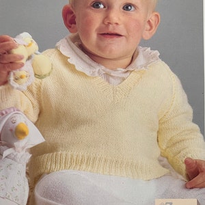 PATONS 792. 20 BABY Hand Knit Patterns - Jumper, Smock, Cardigan ...