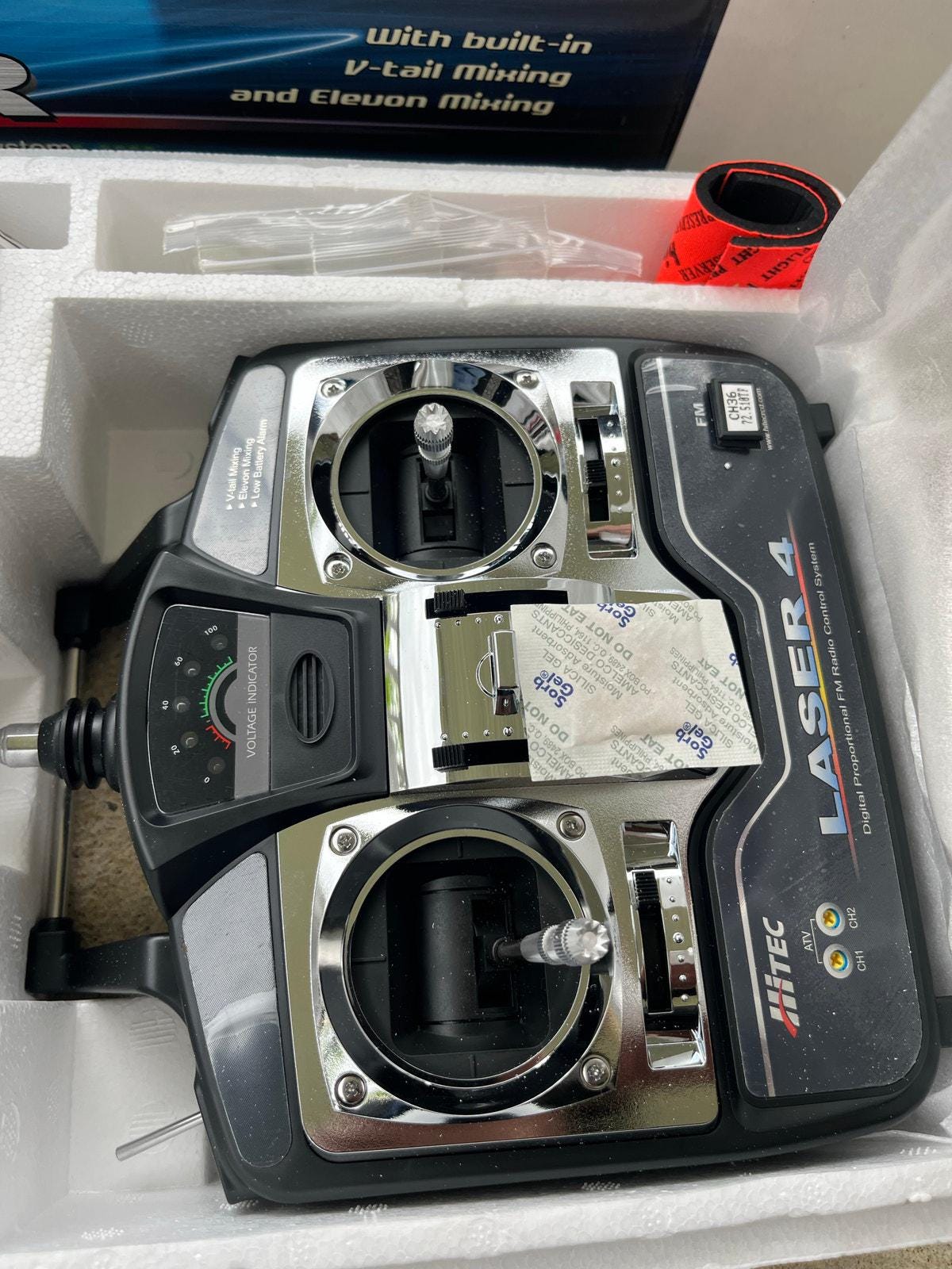 Hitech Laser 4 FM Channel Radio Control System Rctransmitter Plane ...