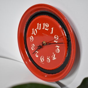 Vintage Ceramic Plate Wall Clock in Red and Black Glaze / - Etsy UK