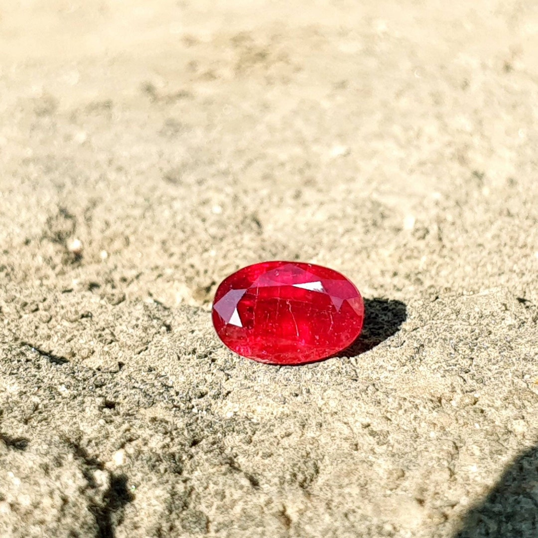 1,50 cts Mosambik Rubin 100% natürlicher Rubin Cut Stone, keine Hitze ...