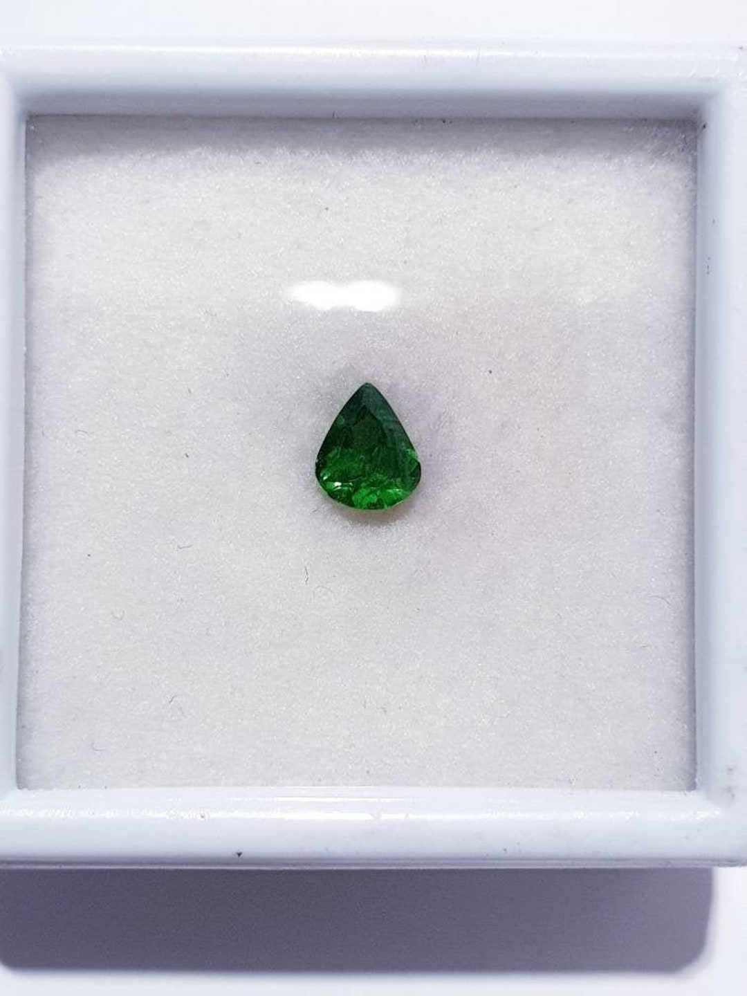Tsavorite Garnet Pear Shape From Kenya AAA+ COLOR Excellent Cut Green Tsavorite Garnet Weight: 0 ...