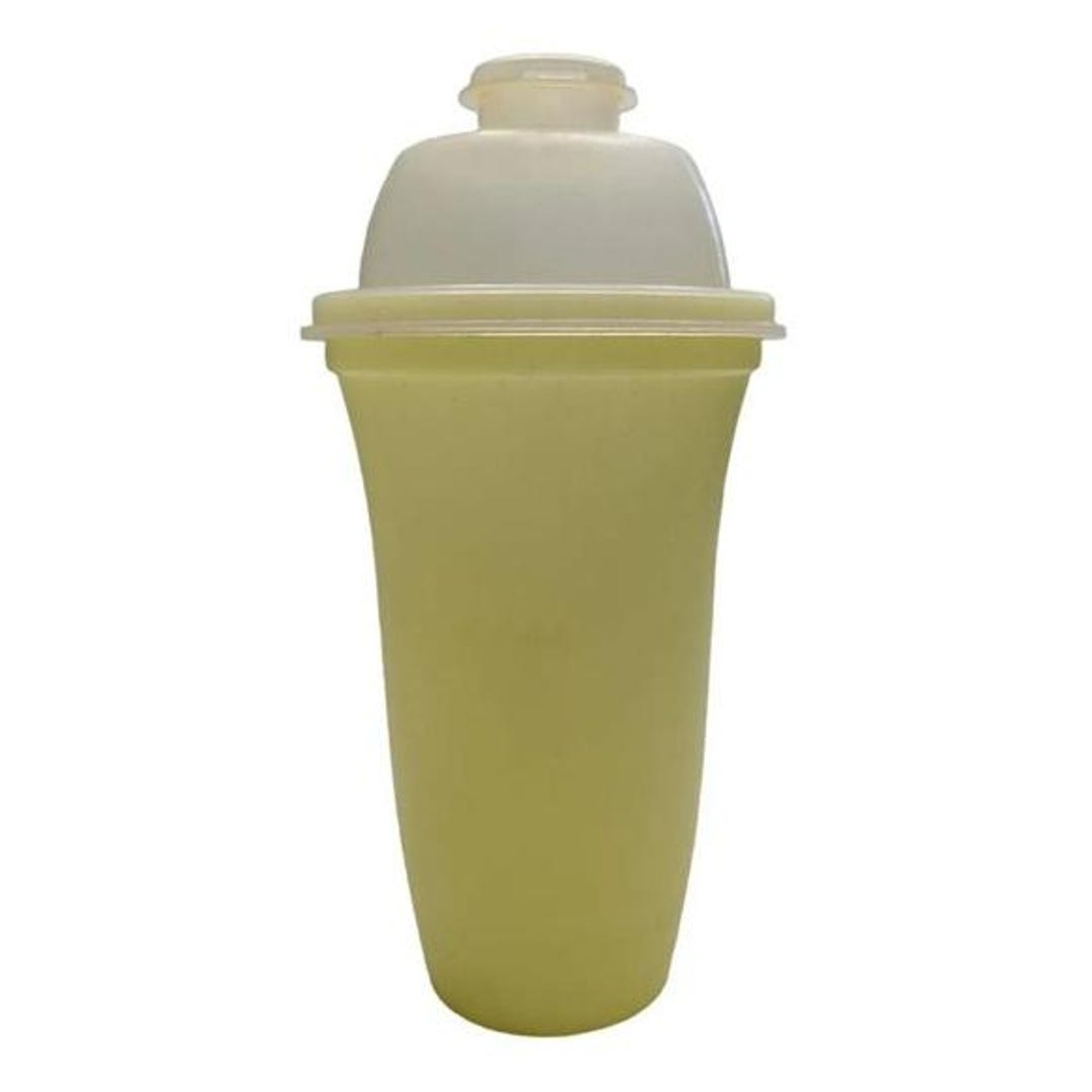 Vintage Tupperware Yellow Quick Shake Blender Gravy Shaker Salad ...