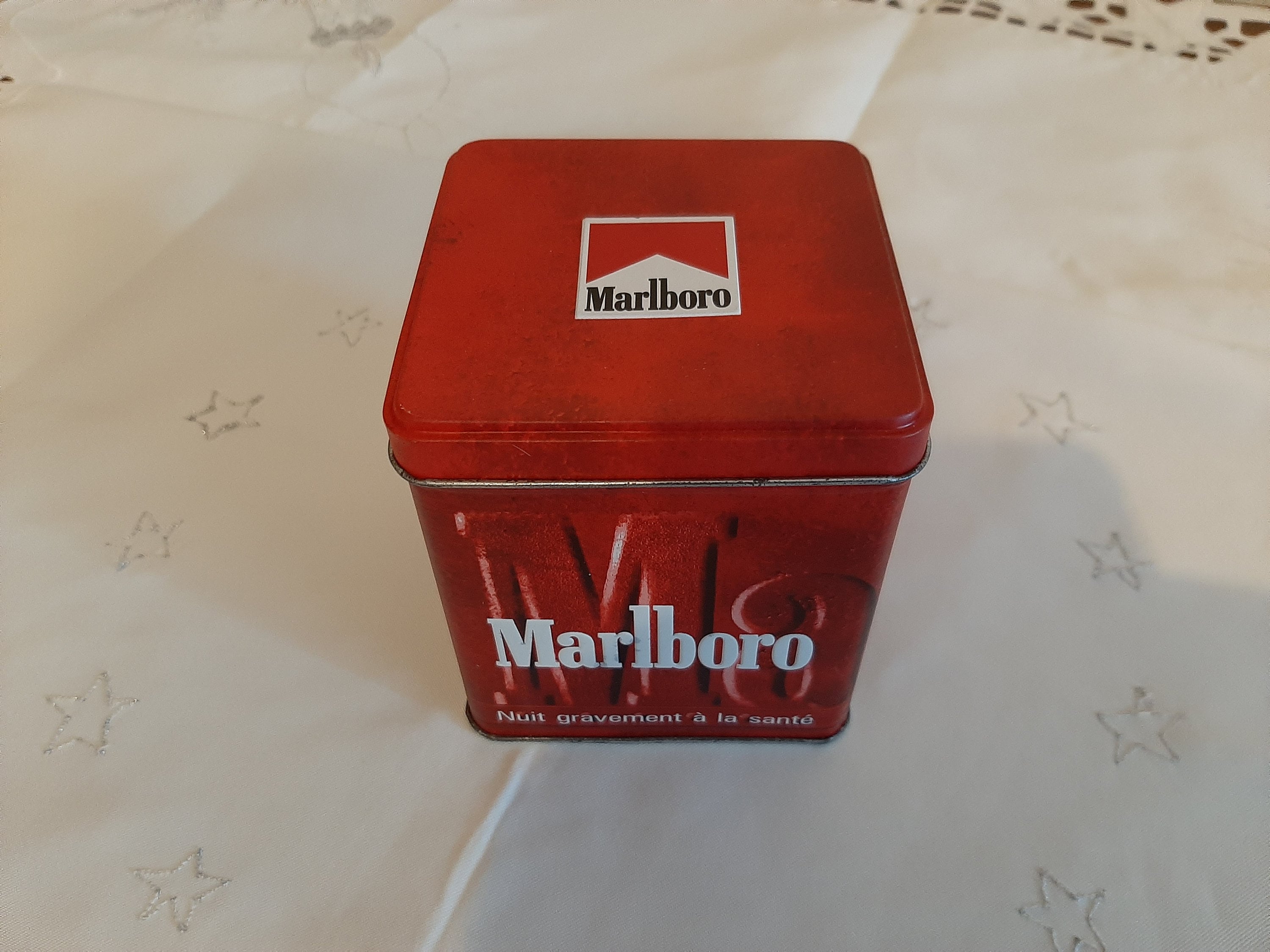 Marlboro Box Traditional
