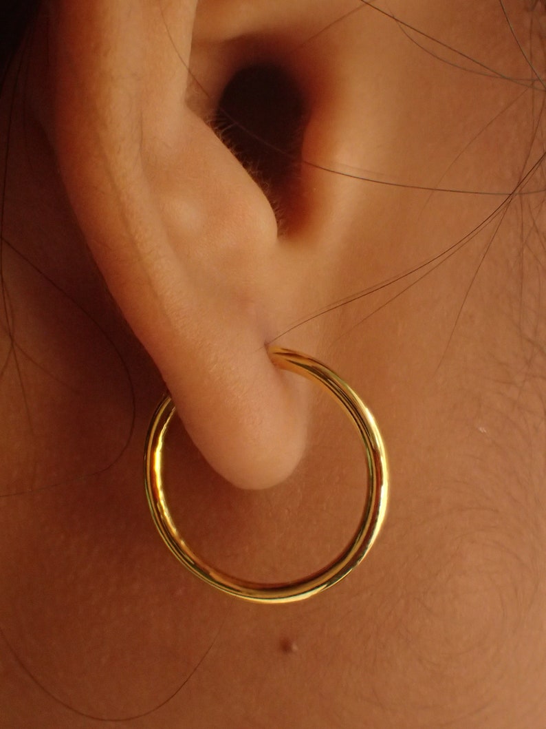 14k Solid Gold Hoop Earrings 15mm Thin Endless Hoops Etsy