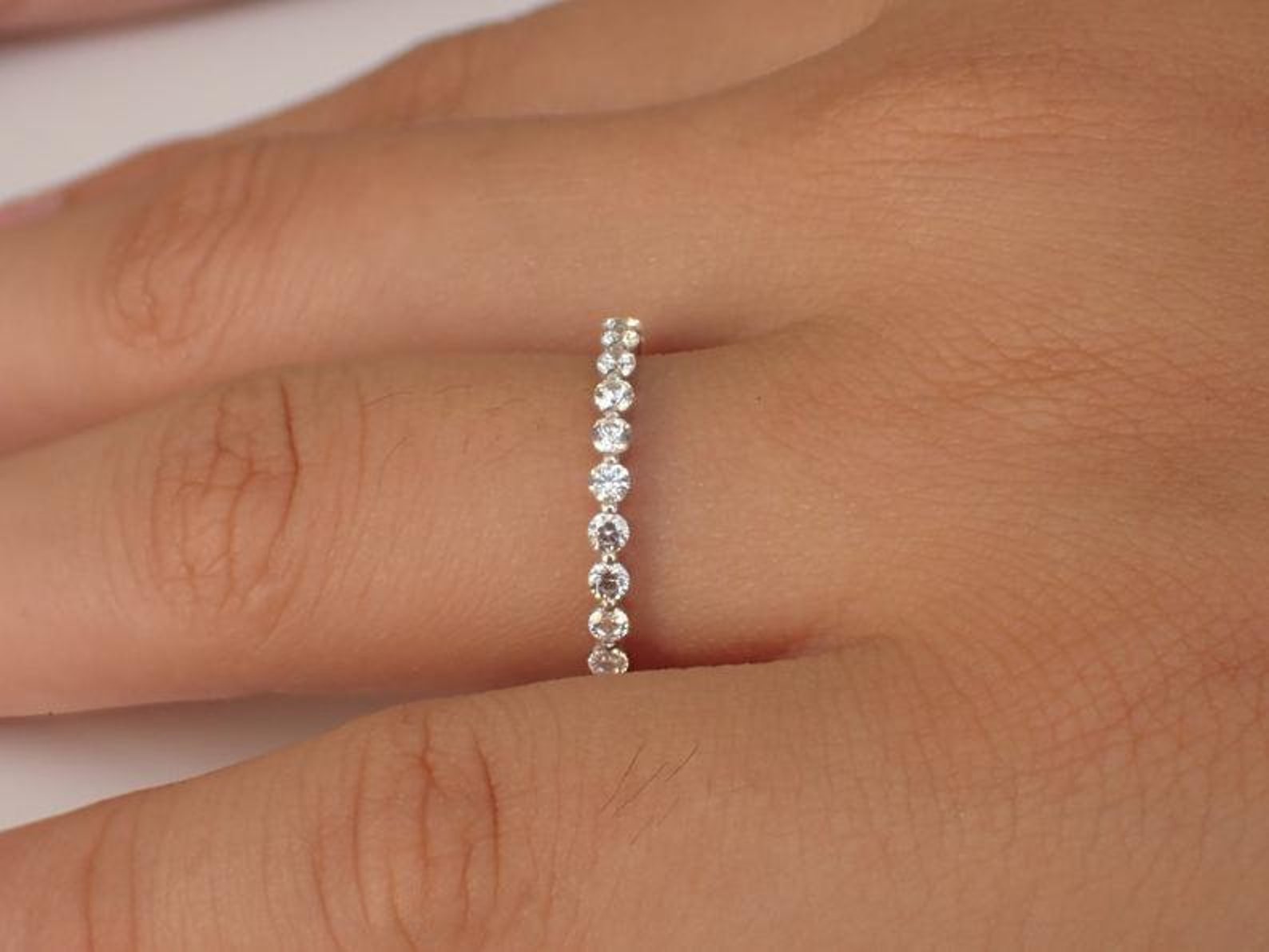 2.0 MM Single Prong Wedding Band / Floating Bubble Prong Stackable Band ...