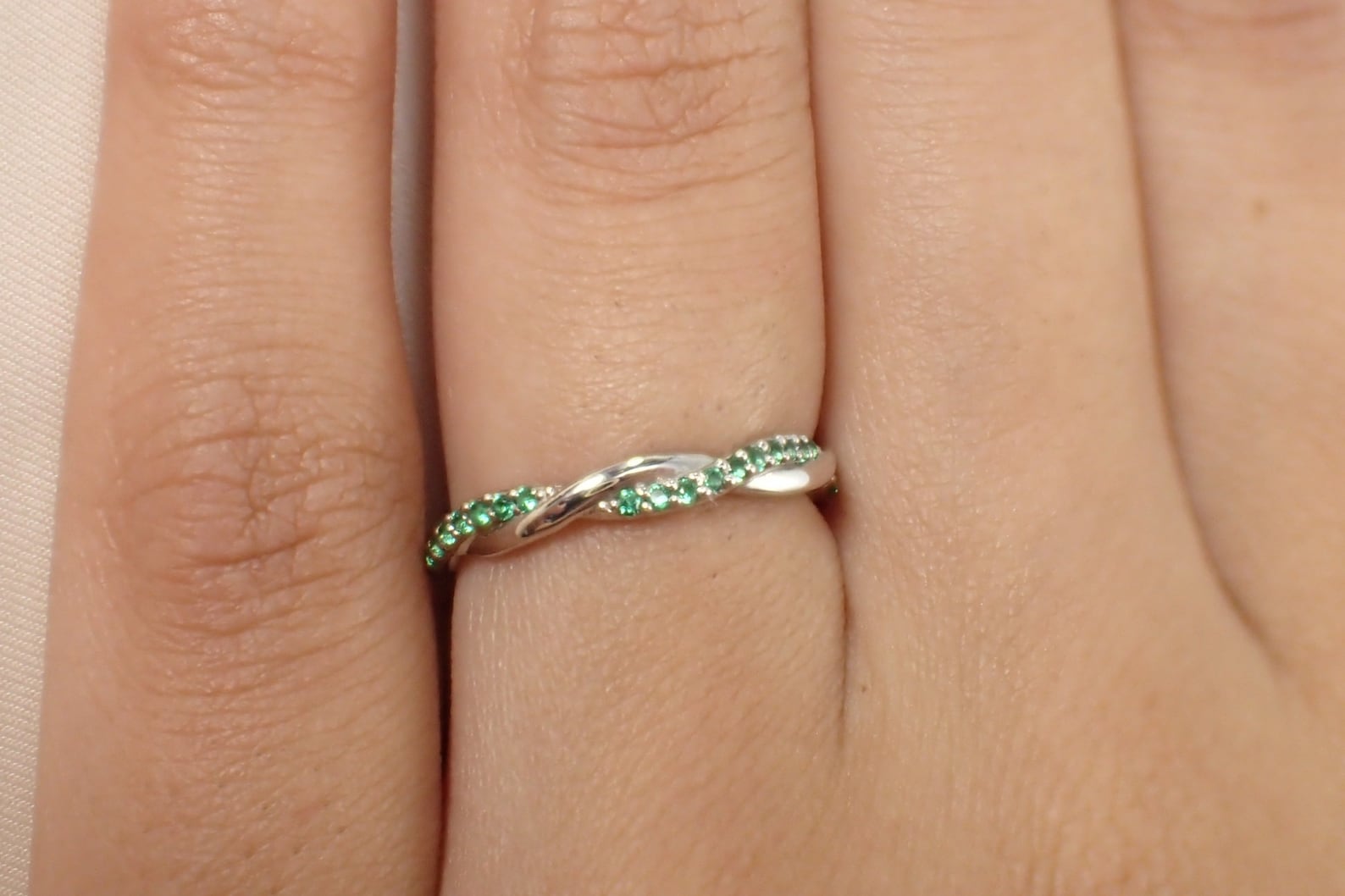 Emerald Infinity Wedding Ring / Emerald Wedding Band / | Etsy
