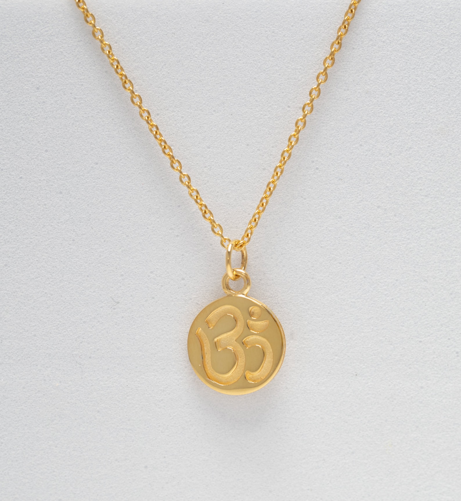 Om Symbol Disc Necklace, Om Charm Pendant, Traditional Disc Pendant ...