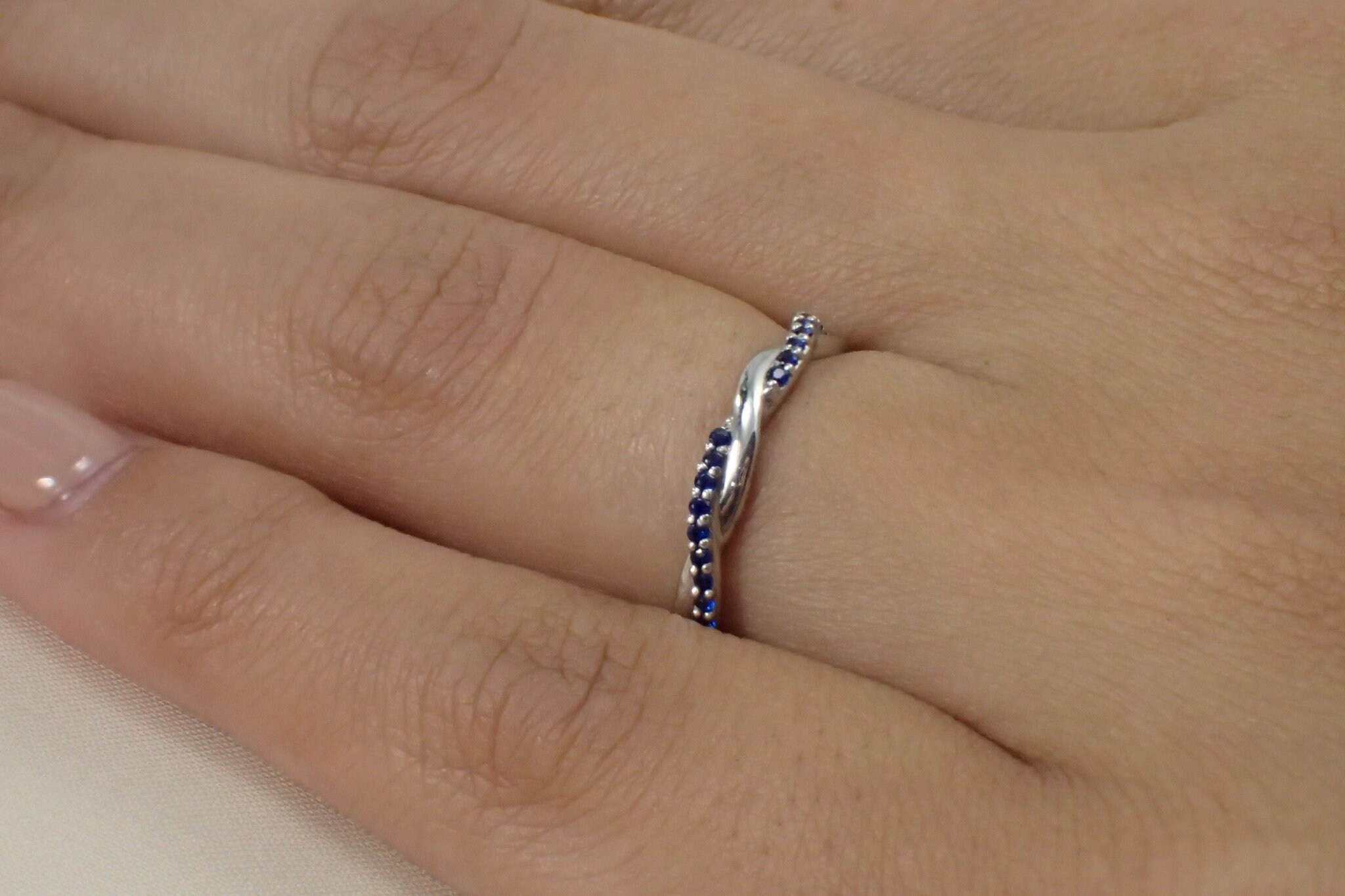 Blue Sapphire Infinity Wedding Ring / Sapphire Wedding Band / | Etsy