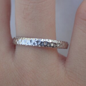2mm Hammered Ladies Wedding Band Durable Hammered Texture Ring Dainty Rustic Boho Wedding Band ...