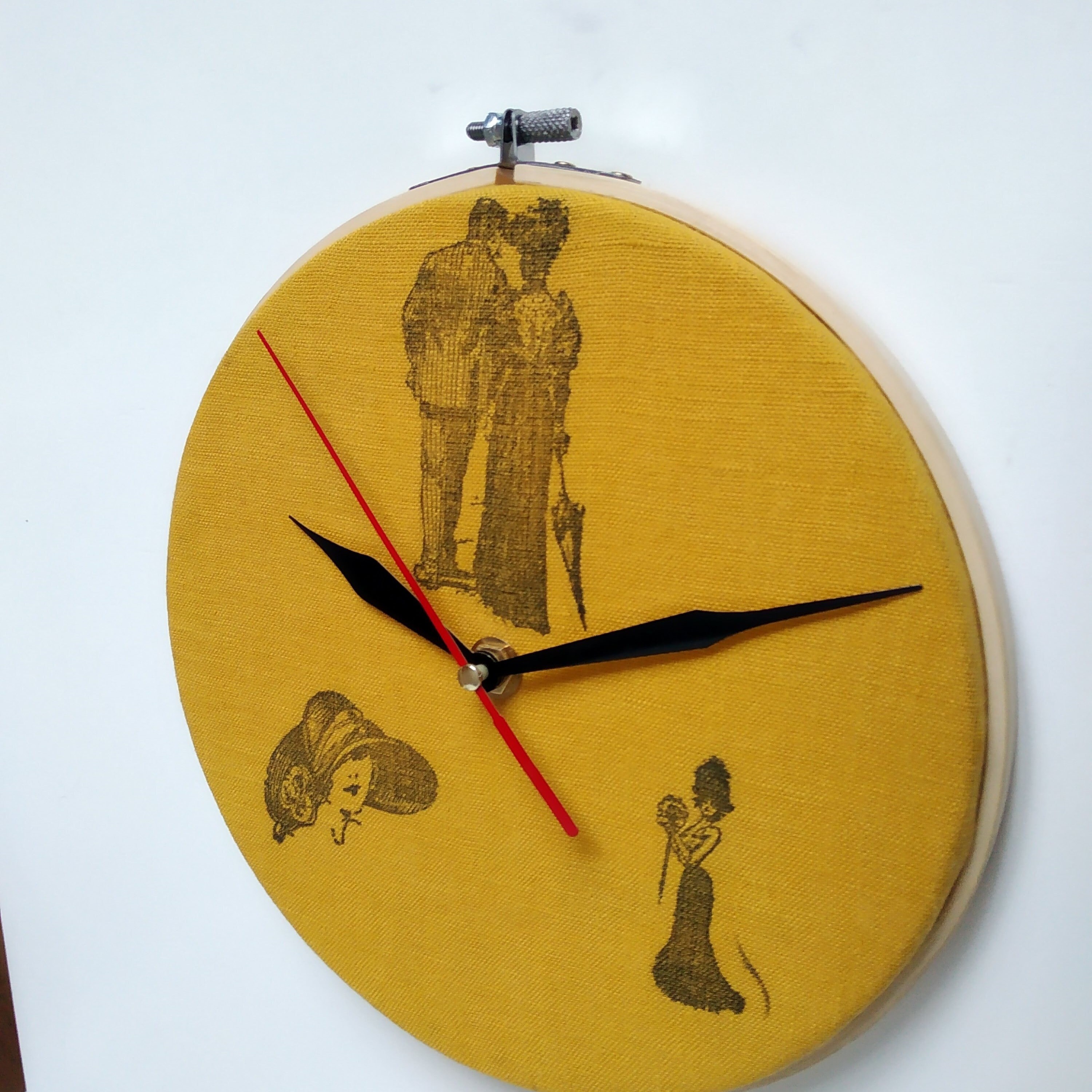Wall Linen Round Clock With an Victorian Style Picture in the ...