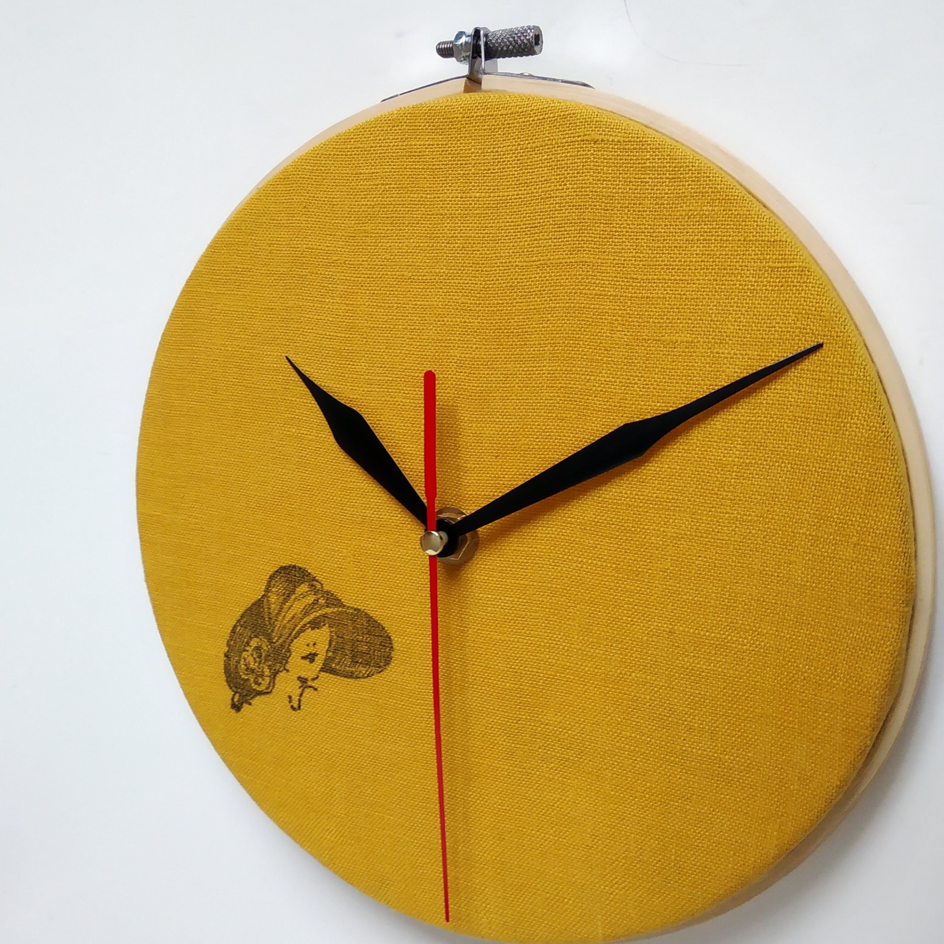 Wall Linen Round Clock With an Victorian Style Picture in the ...