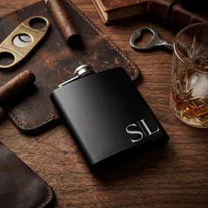 Personalized Groomsmen Flask Set | Engraved Wedding Party Gift - Etsy