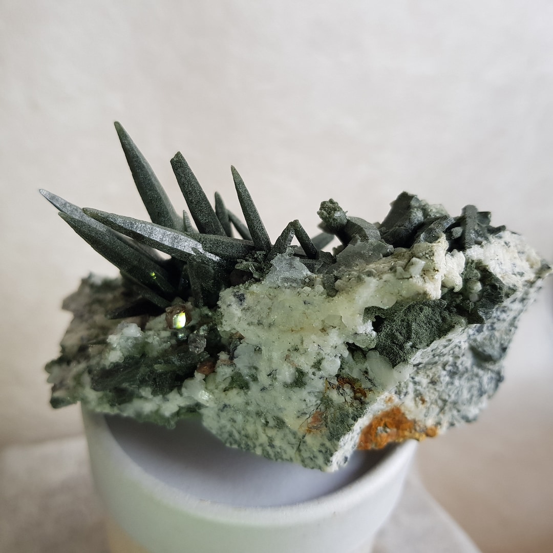 Quartz Crystal Cluster From Ganesh Himal, Nepal. Himalayan Quartz ...