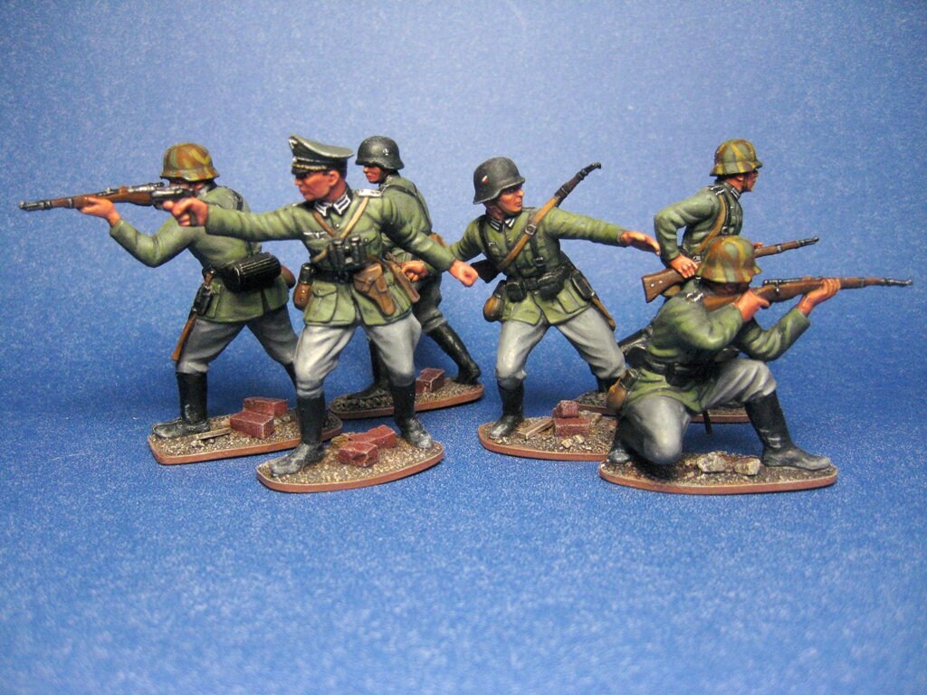 Commission for Airfix Toy Soldiers, WW2 "german Infantry" 6 Figures 1: ...