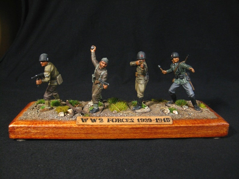 4 Hand Painted Toy Soldiers on Customizable Display Wooden - Etsy