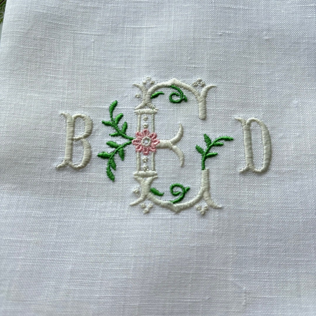 Custom Monogrammed Linen Napkins Cloth Napkin Linen Fishtail Font Daisy ...