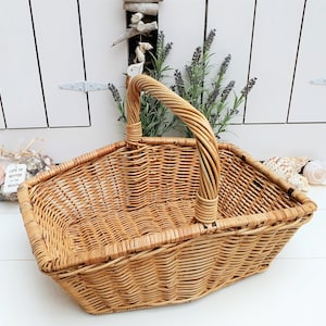 Vintage Sturdy Wicker Basket With Handle, Decorative Wicker Basket ...