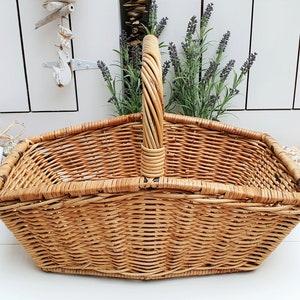 Vintage Sturdy Wicker Basket With Handle, Decorative Wicker Basket ...