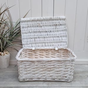 White Wicker Basket, Wicker Basket With Lid, Lidded Basket for Storage ...