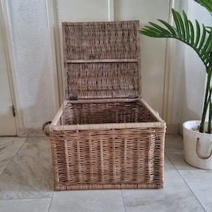 Large Square Wicker Basket, Lidded Wicker Basket, Wicker Trunk, Wicker ...