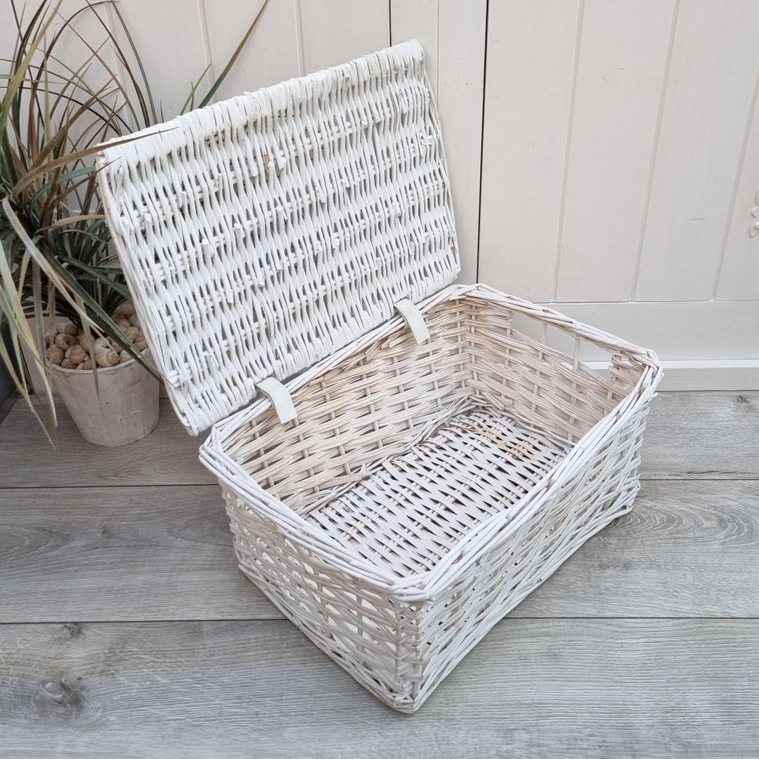 White Wicker Basket, Wicker Basket With Lid, Lidded Basket for Storage ...