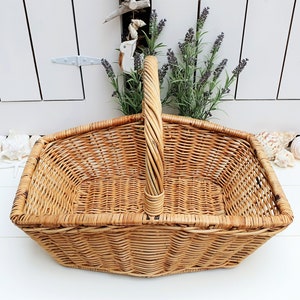 Vintage Sturdy Wicker Basket With Handle, Decorative Wicker Basket ...