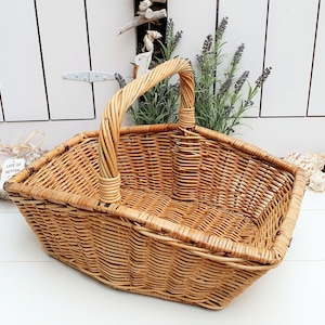 Vintage Sturdy Wicker Basket With Handle, Decorative Wicker Basket ...