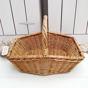Vintage Sturdy Wicker Basket With Handle, Decorative Wicker Basket ...